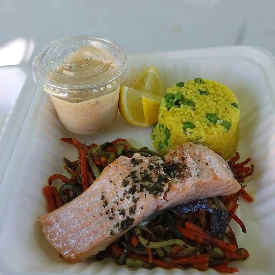 Les prés dans le plat à Sury Pres Lere - menu et photos