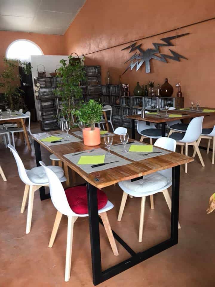 Restaurant Chez Arnaud à Pourrieres - menu et photos
